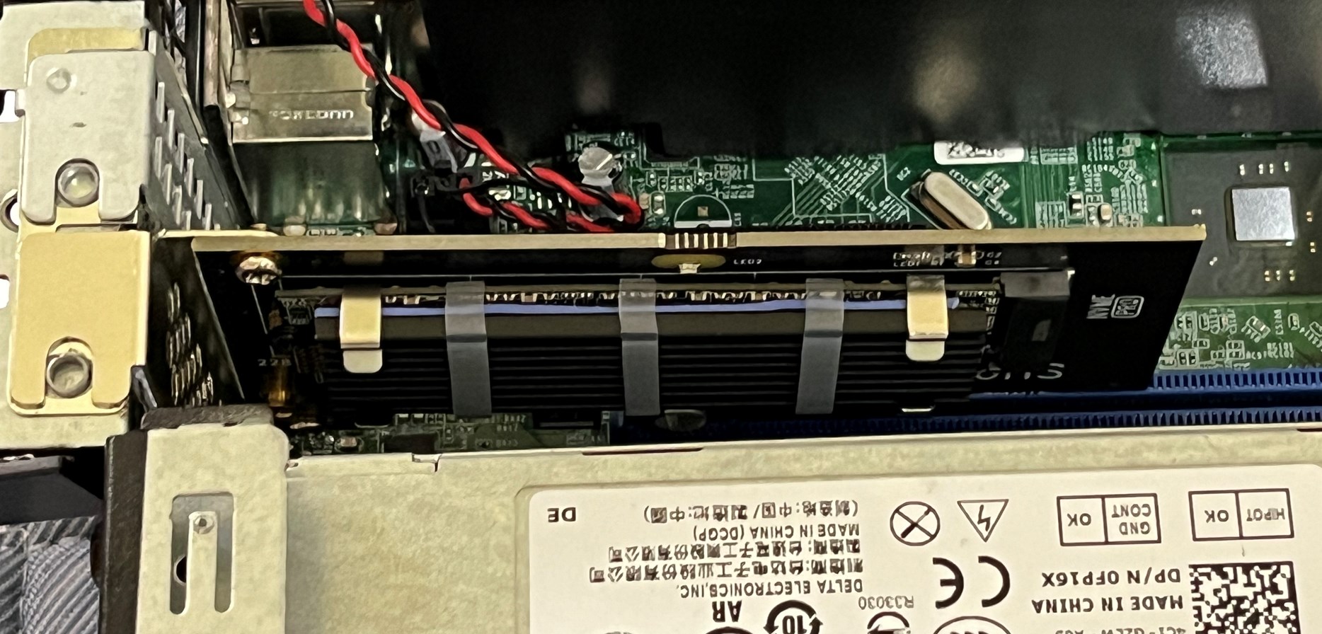 NVMe M.2 SSDをPCI Express経由で増設 | かんたんWin11
